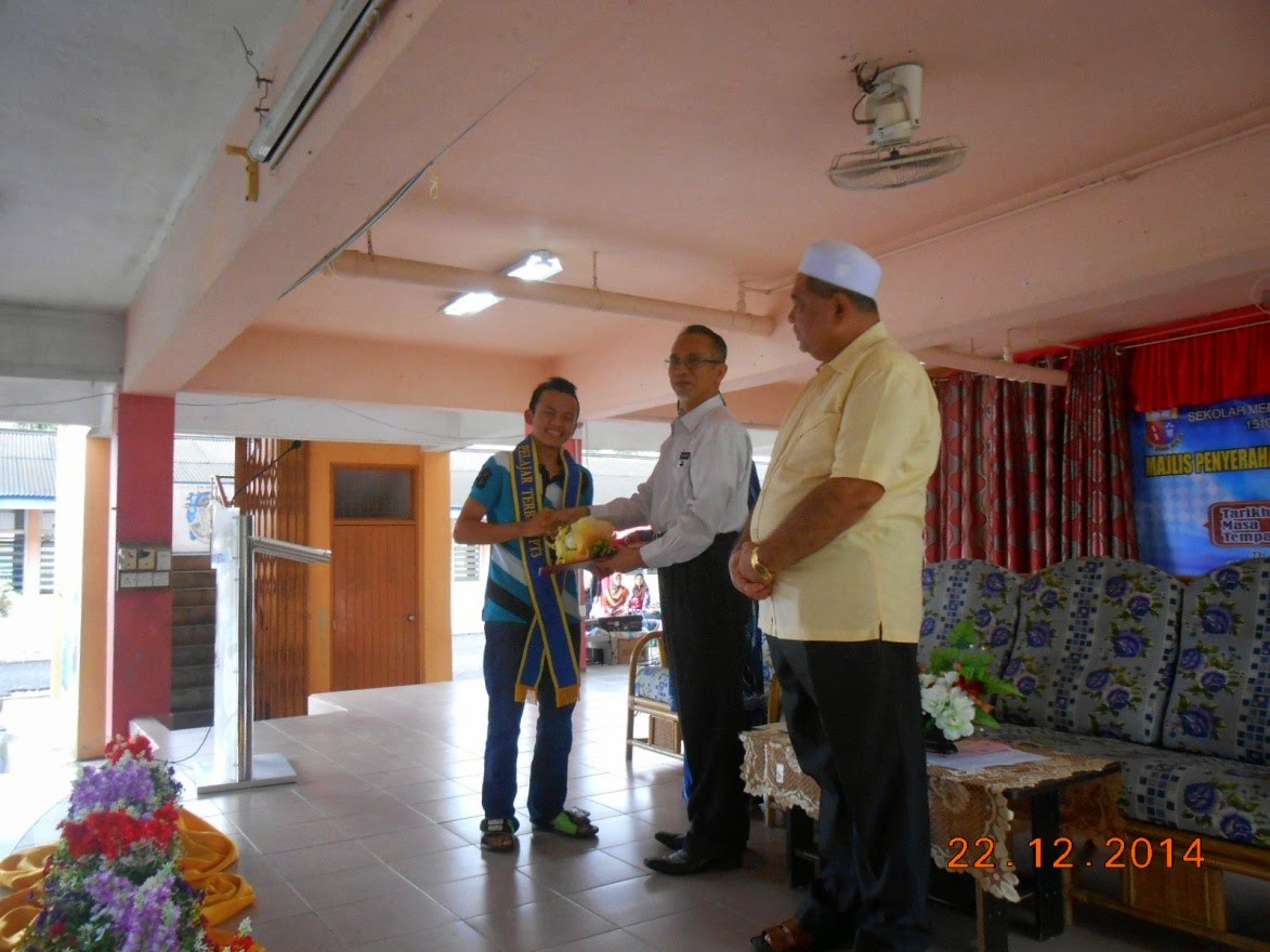 Sekolah Menengah Dewan Beta: April 2015