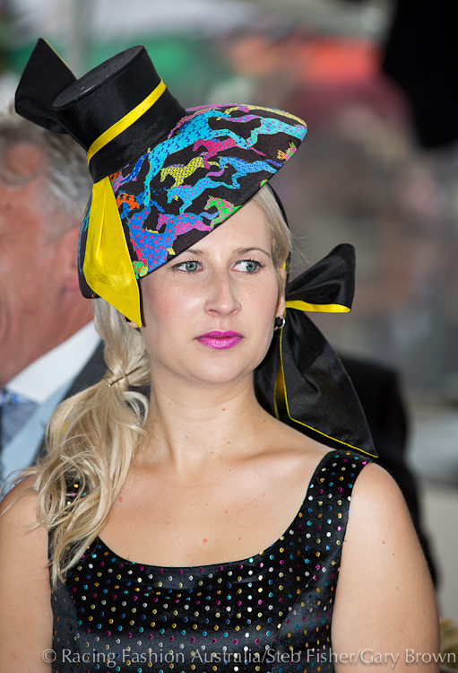 Racing Fashion: Melbourne Cup Day Racing Fashion = Colour, Fun, Hats ...