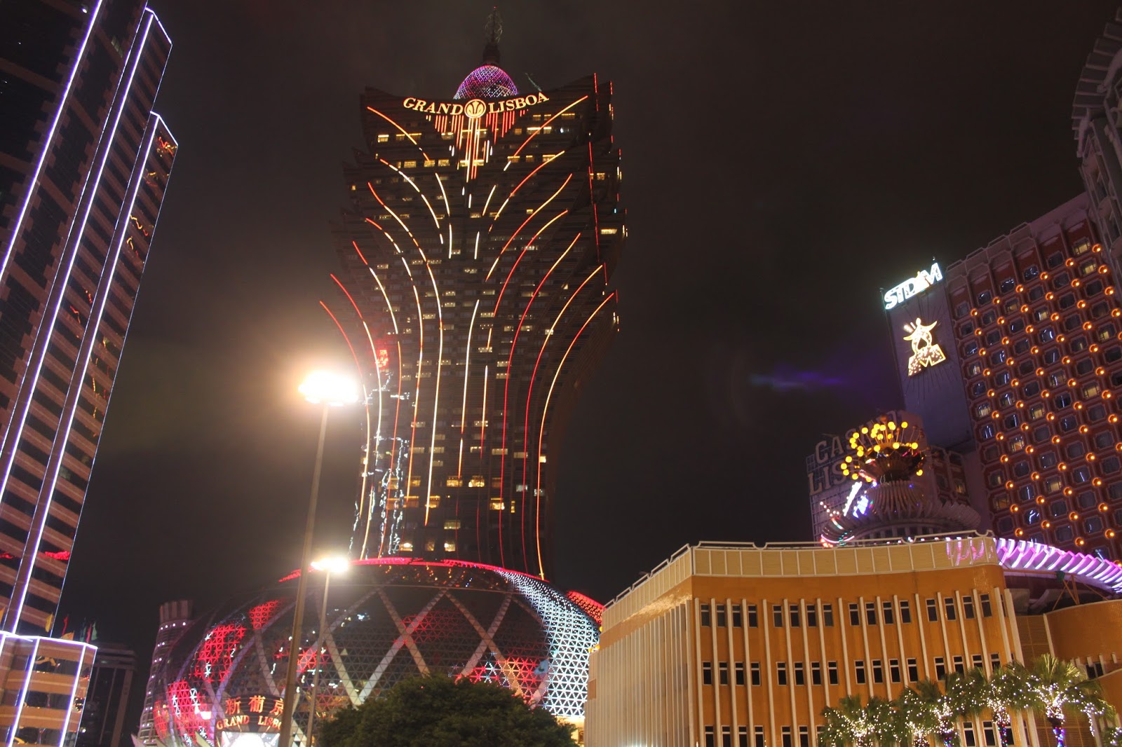 Kee Hua Chee Live!: MACAU BY NIGHT IS MARVELLOUSLY MAGICAL!