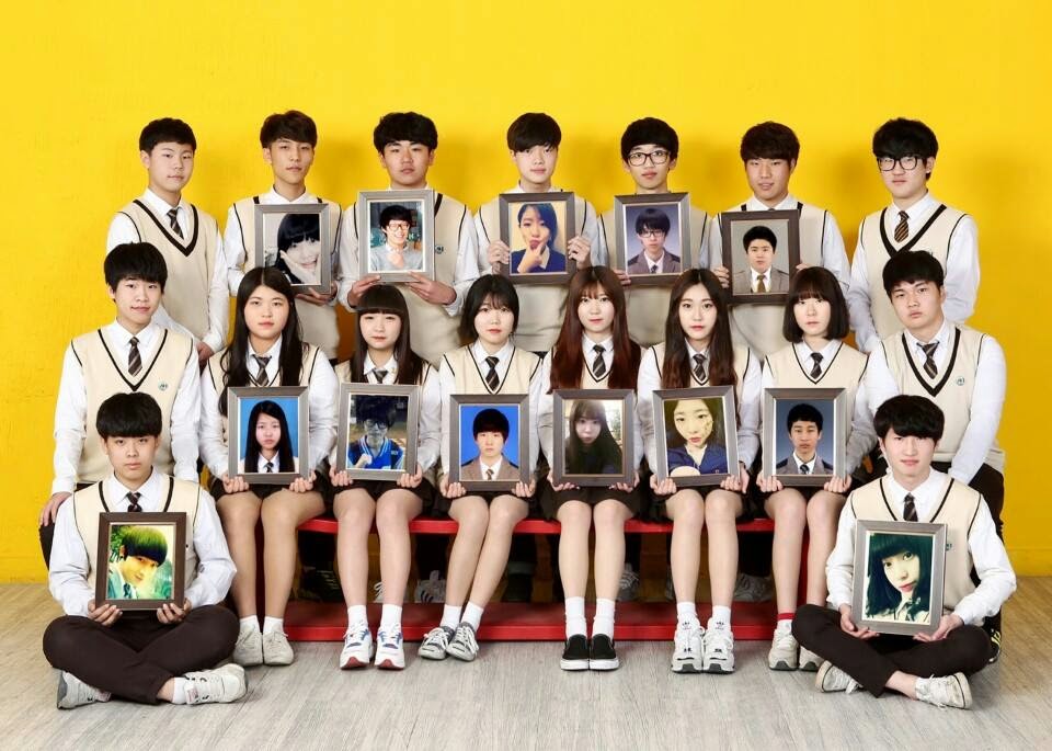 [Pann] Danwon High School's homeroom class photo