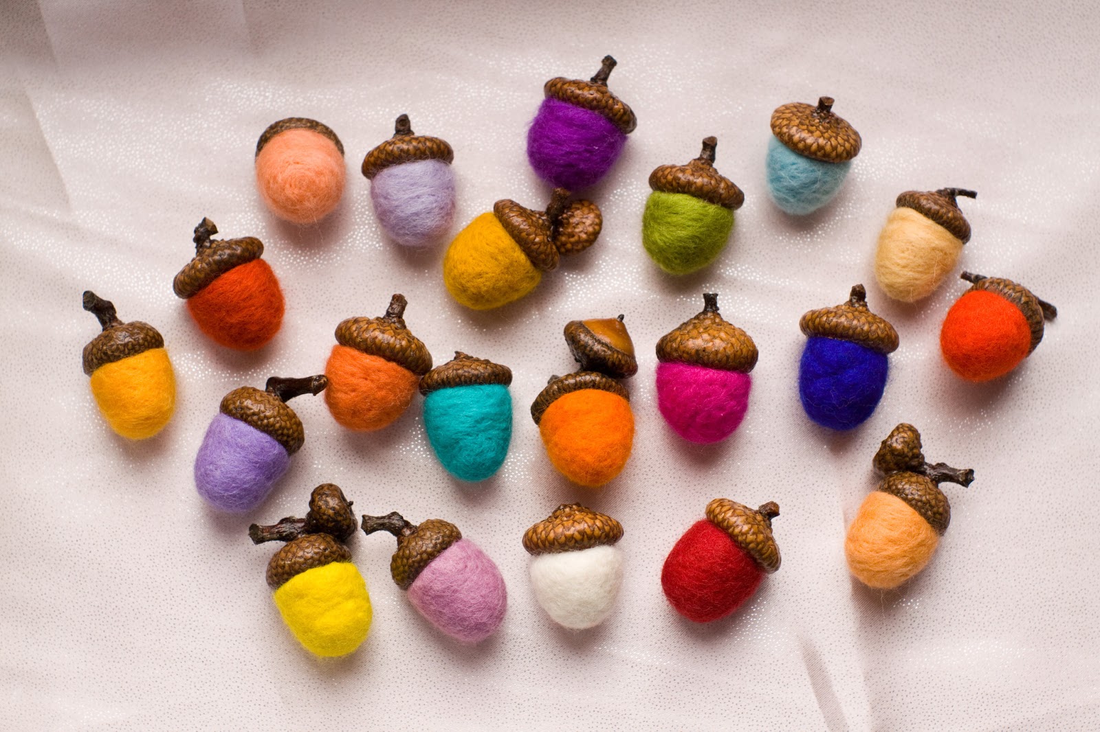 Valiza cu Jucarii: Brose cu Ghinde Vesele