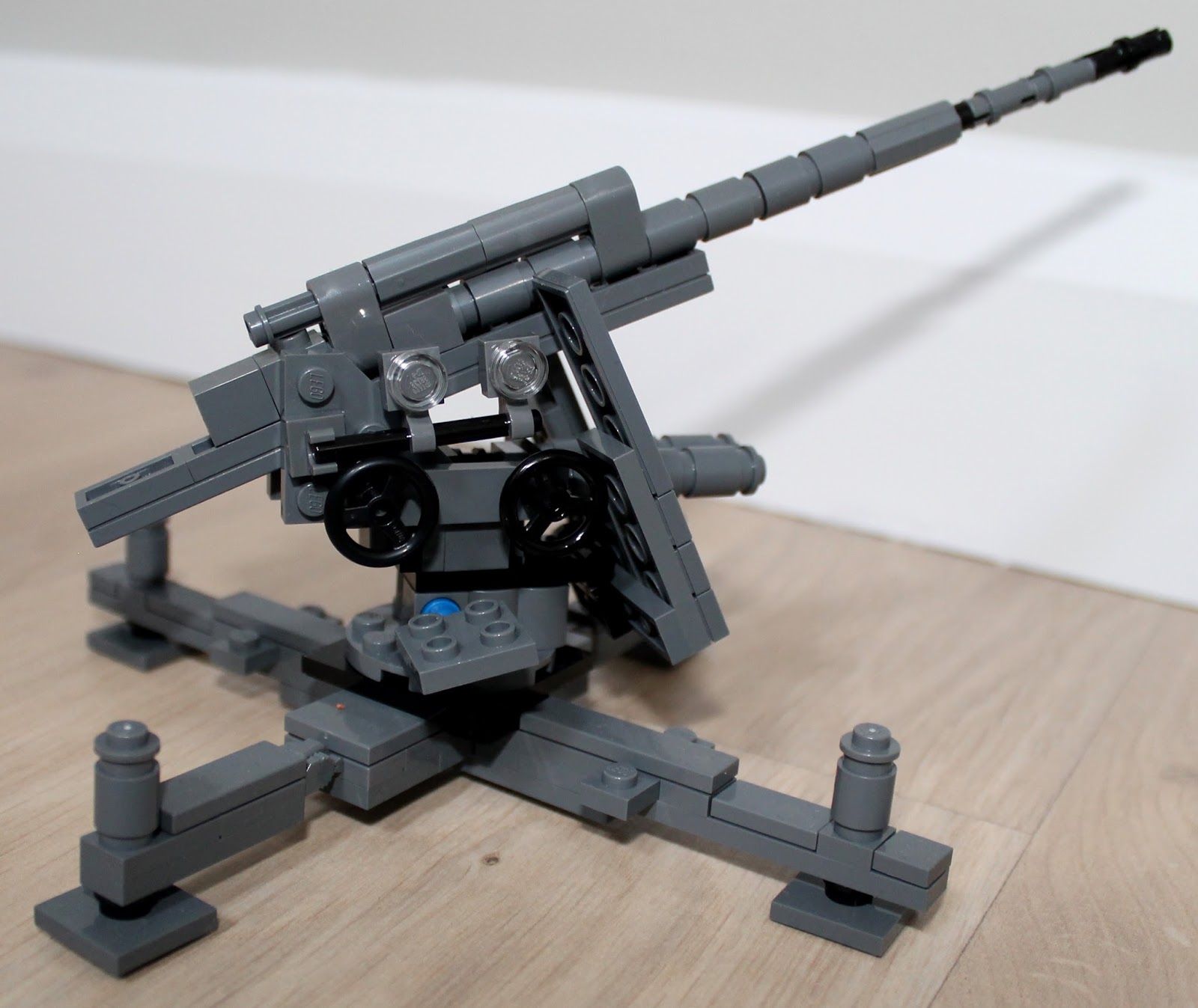 Lego Museums: Brickmania Flak 36 8.8 CM Anti-Aircraft Gun - REVIEW!