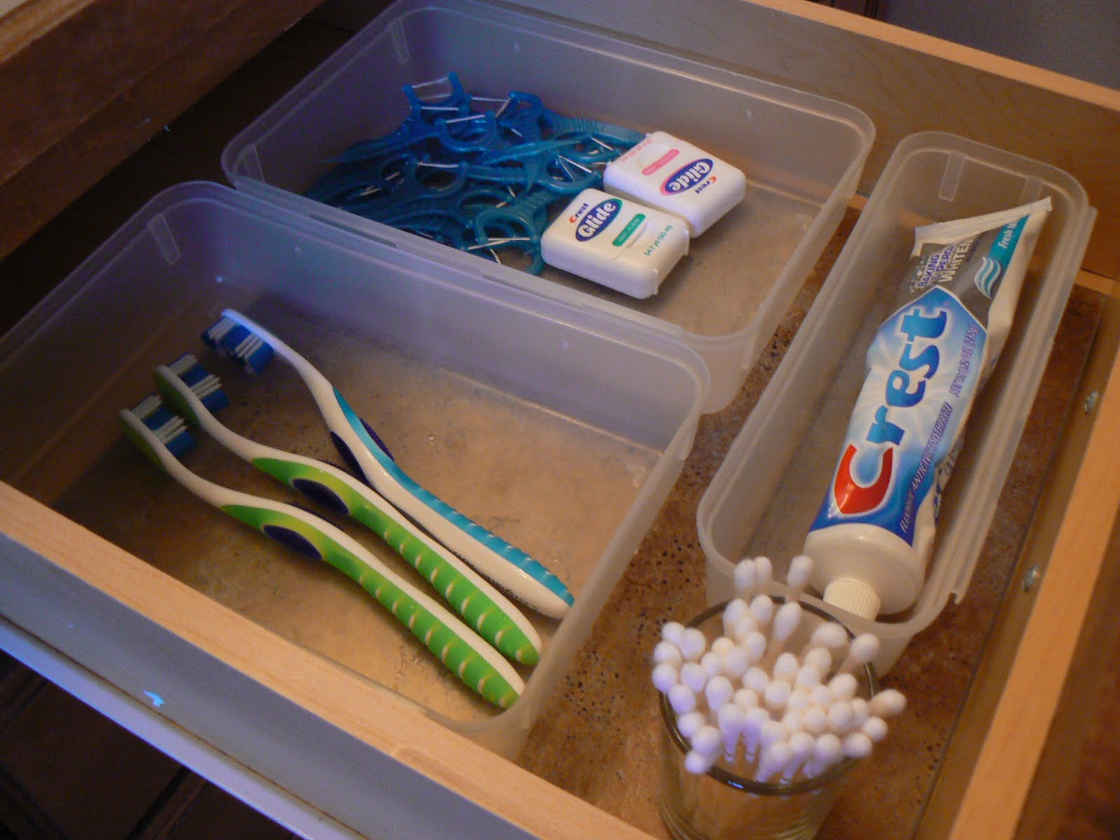 The Creative Homemaker: ToothPaste Drawer