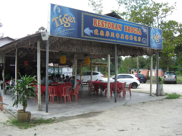 Elinluv's Tidbits Corner: Lunch @ Restoran Brogla, Broga, Semenyih