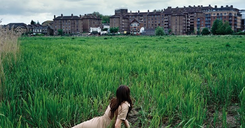 Oh, by the way...: BEAUTY: Photography--Tom Hunter