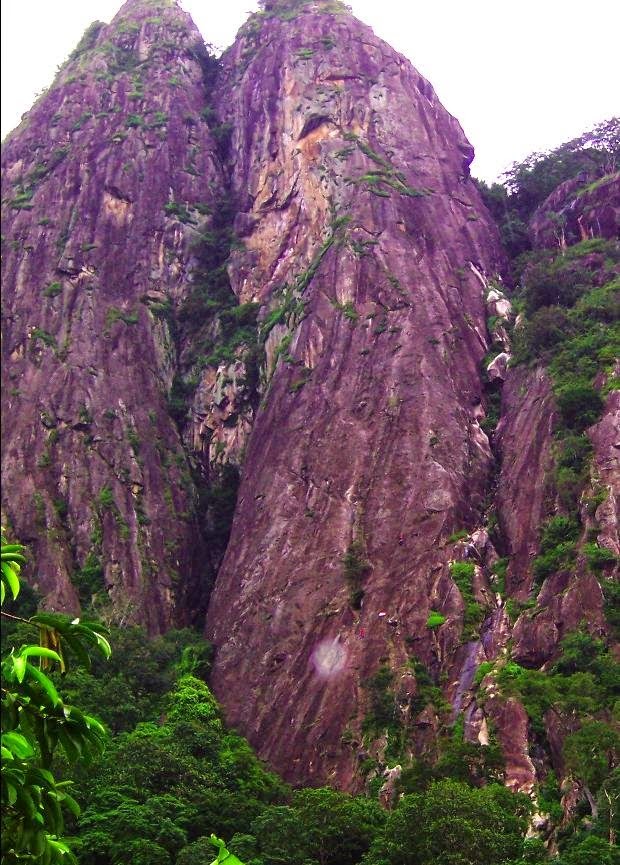 Gunung Parang, Panjat Tebing Tertinggi Kedua di Asia - Special Pengetahuan