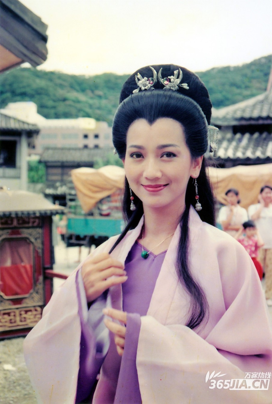 Chinese Beauty!: Chinese sexy actress Zhao Ya Zhi (Angie Gigi)