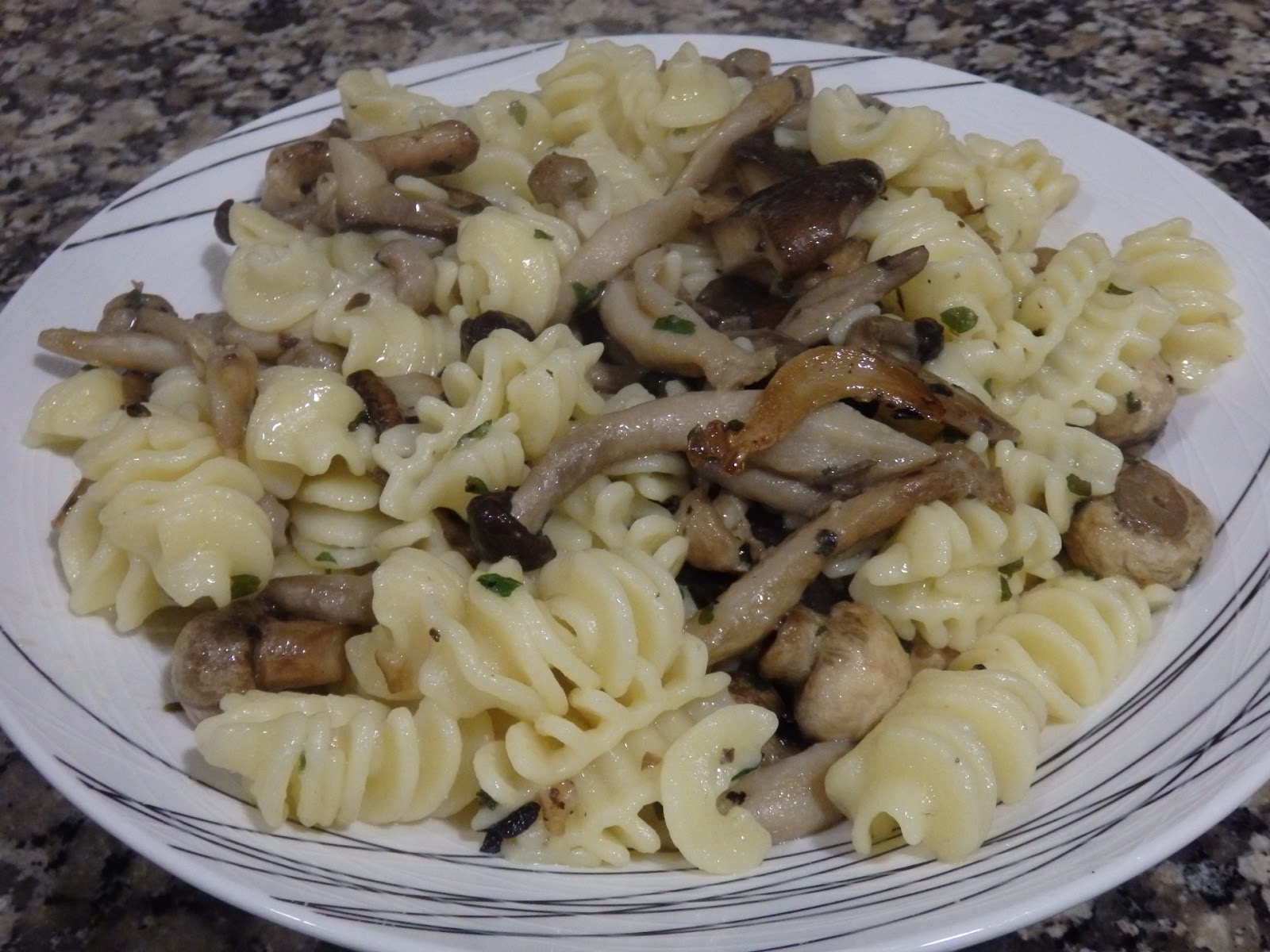 OSUKAA IS COOKING: RADIATORI CON BOLETUS AL AJILLO Y SALSA TARTUFATA ...