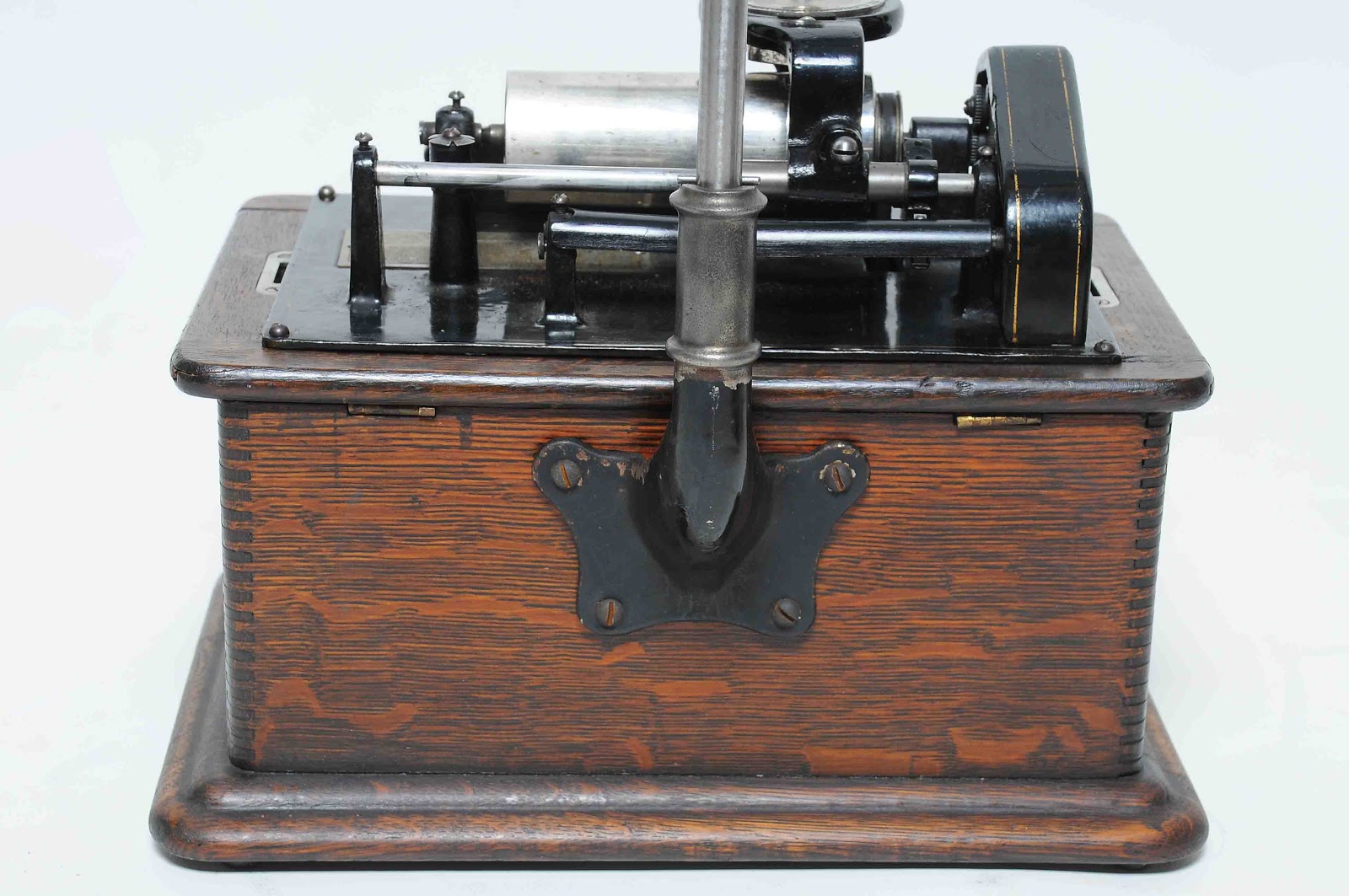 Old Vintage Gallery: Edison Diamond Model B Reproducer with Cygnet Horn ...