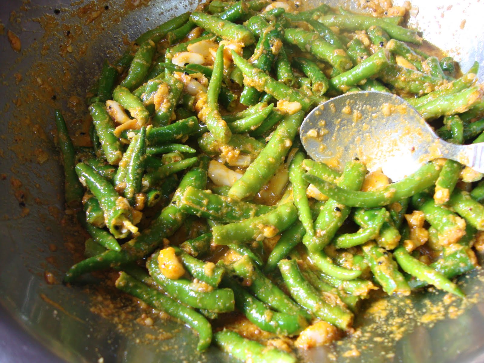 Cooking Delights: Green Chilli Garlic Pickle