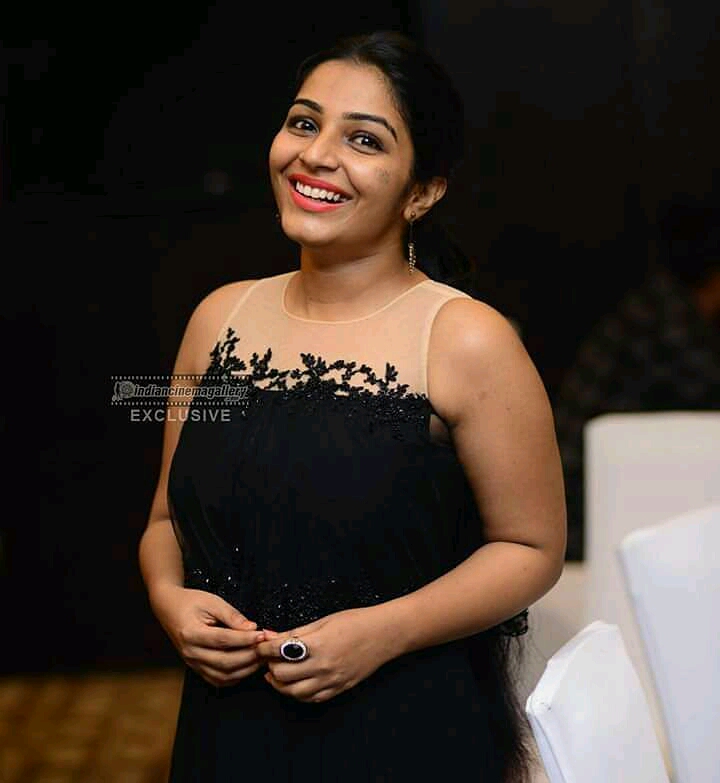 The Fresh Malayali: Rajisha Vijayan Latest Unseen Hot Photo, Stills ...
