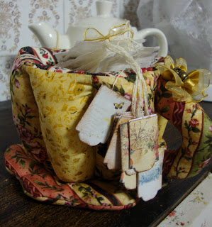 ...A Fada Arteira...: Xícaras de Patchwork!!!