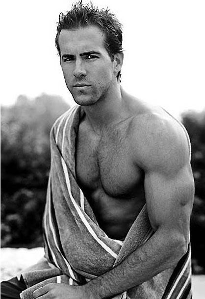 nerseanolo: ryan reynolds shirtless photos