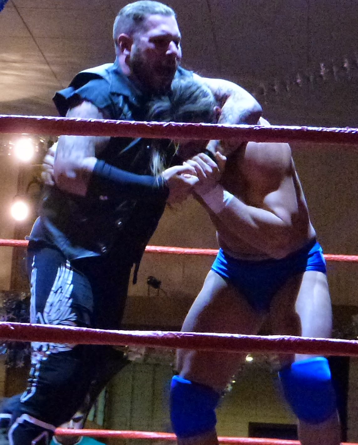 WRESTLESHOTS: JUSTIN SYSUM V BURCHILL