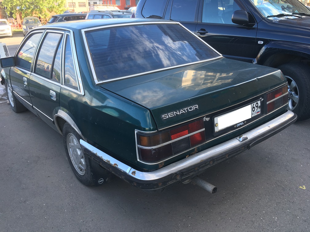 Spotted...cars in Moscow: Opel Senator