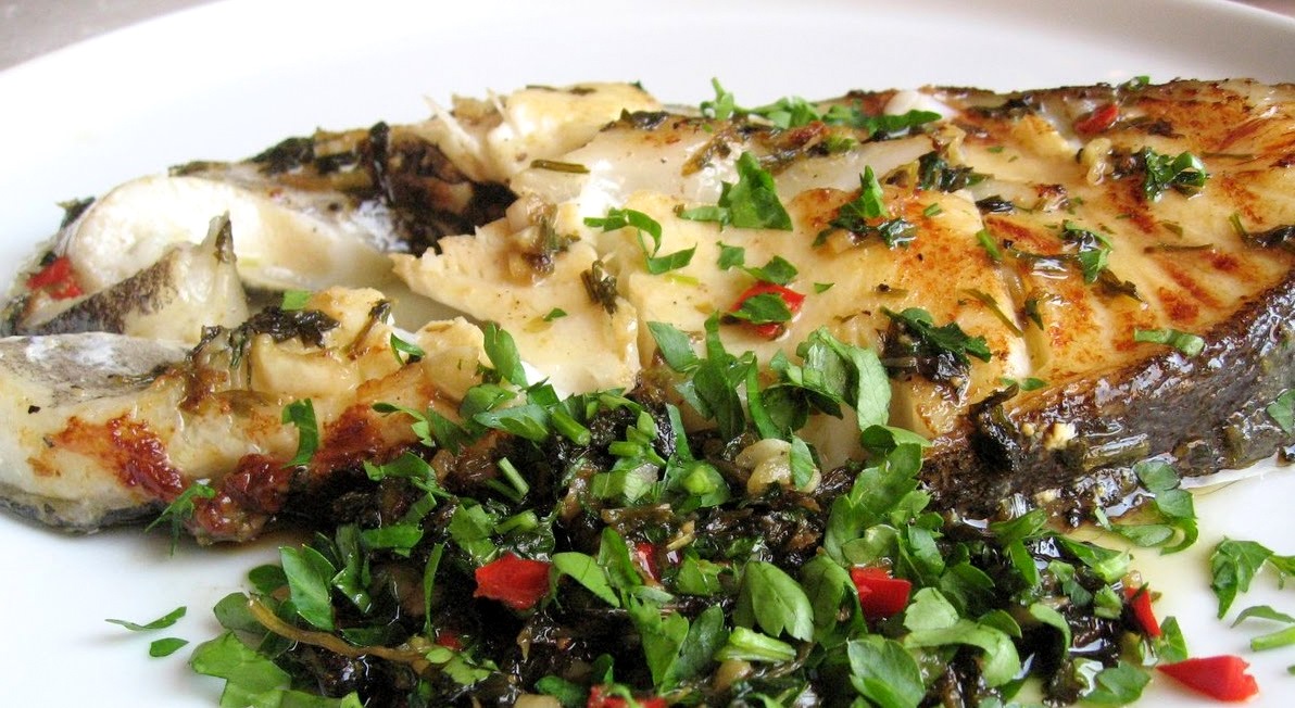 k o n y h a t ú r a: Grillezett laposhal-steak korianderes fűszervajjal