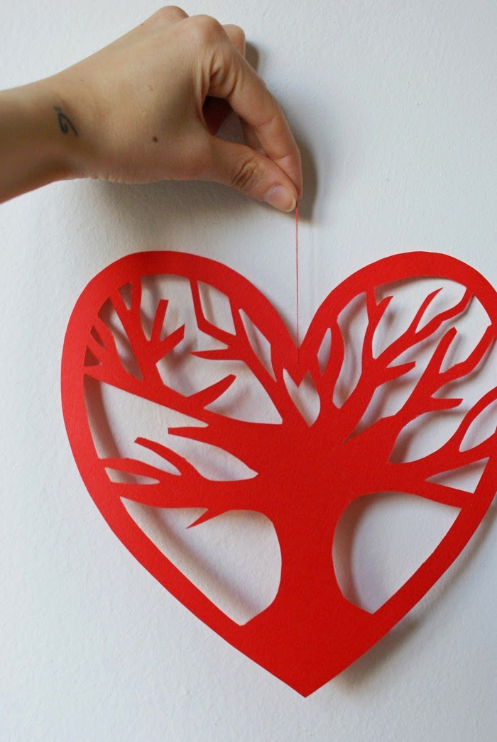 DIY HANGING HEART-TREE CARDBOARD DECORATION - Francine's Place Blog