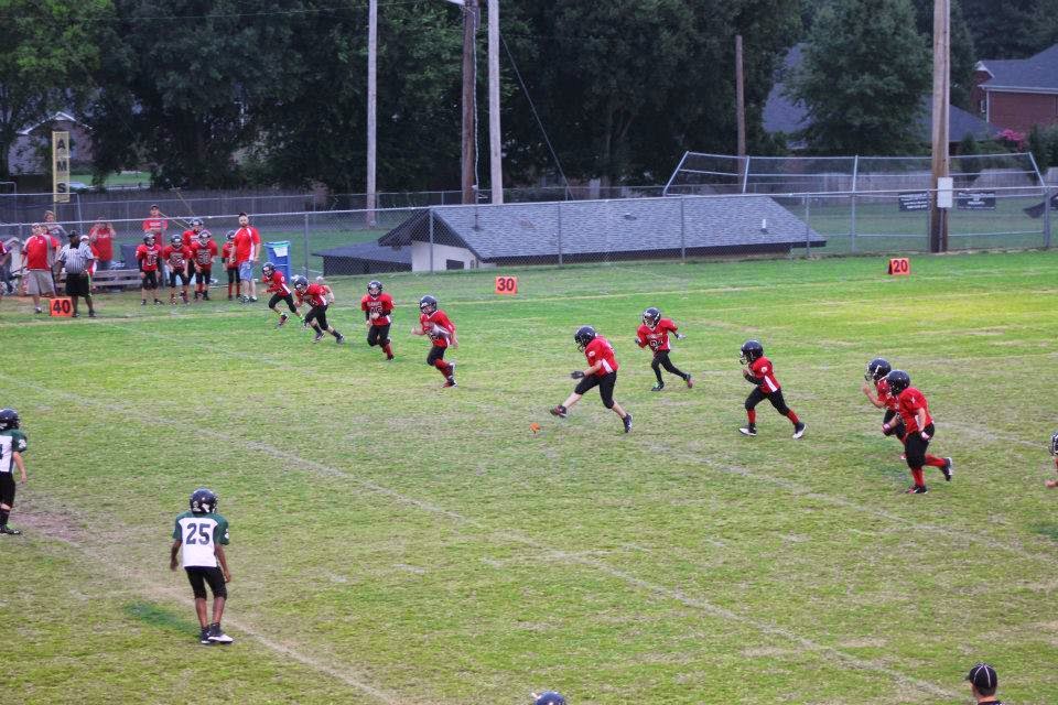 Elkmont Football: ELKMONT MIDGETS SHUT OUT TANNER