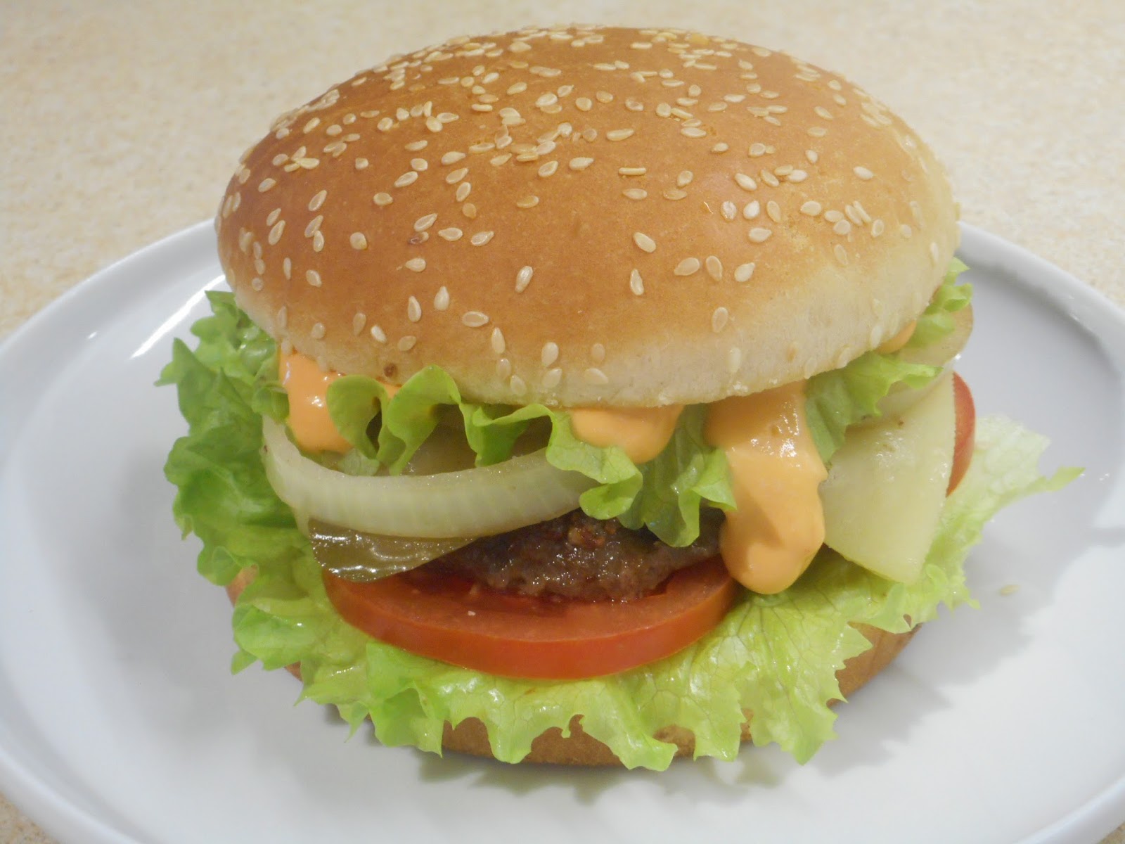 Tasub ise teha: Kodune juustuburger