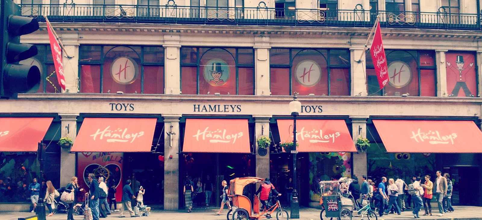 Hamleys, London - The Finest Toy Shop in the World - Diary of the Evans ...