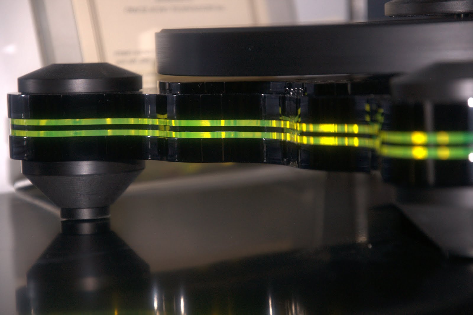 ORACLE AUDIO ORIGINE TURNTABLE – M & S | Ultimate High-Fidelity