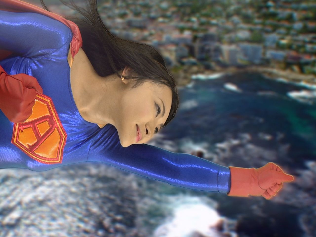 SUPERHEROINE PERIL: SUPERGIRL