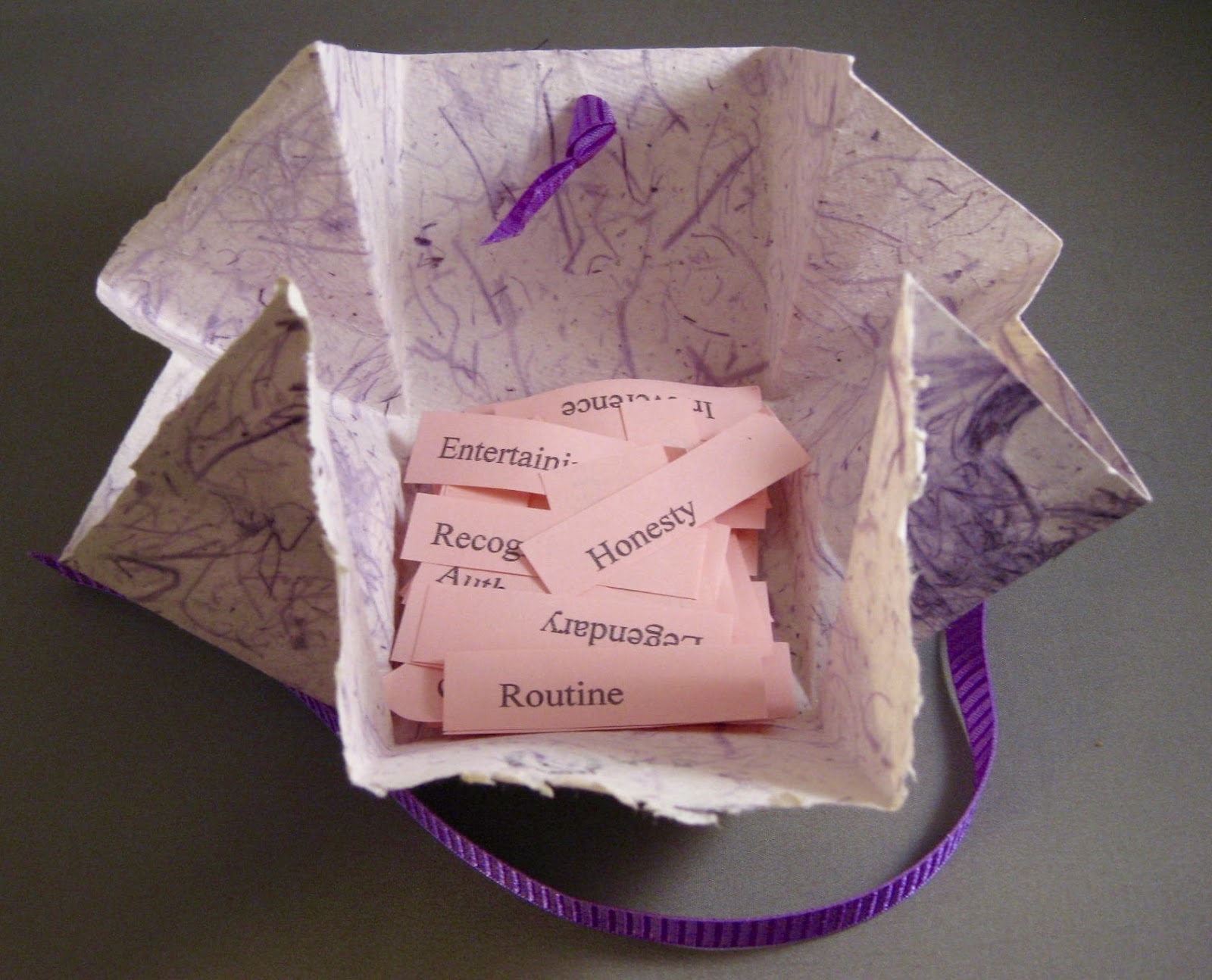 Art Craft Share: Folded Paper Pouch
