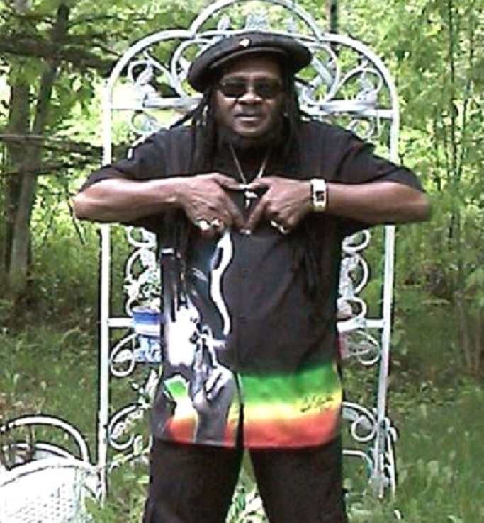 Reggaediscography: MADOO - DISCOGRAPHY: (Reggae Singer)