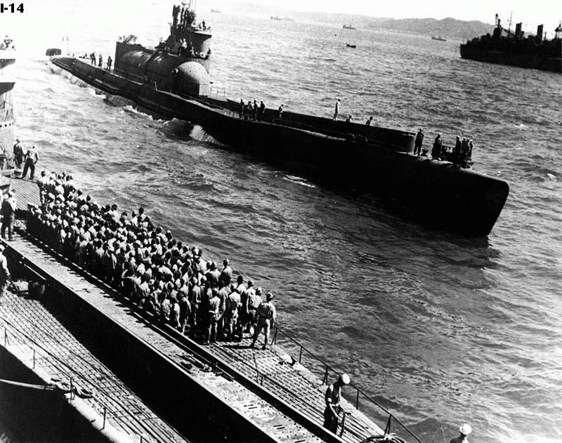 Super Submarino I-400 (Sen-Toku type)