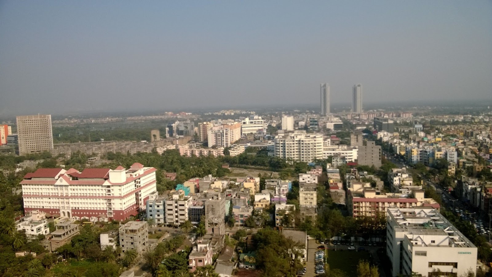Soumava Maiti: Kolkata Skyline from my office - Floor 16,Acropolis ...
