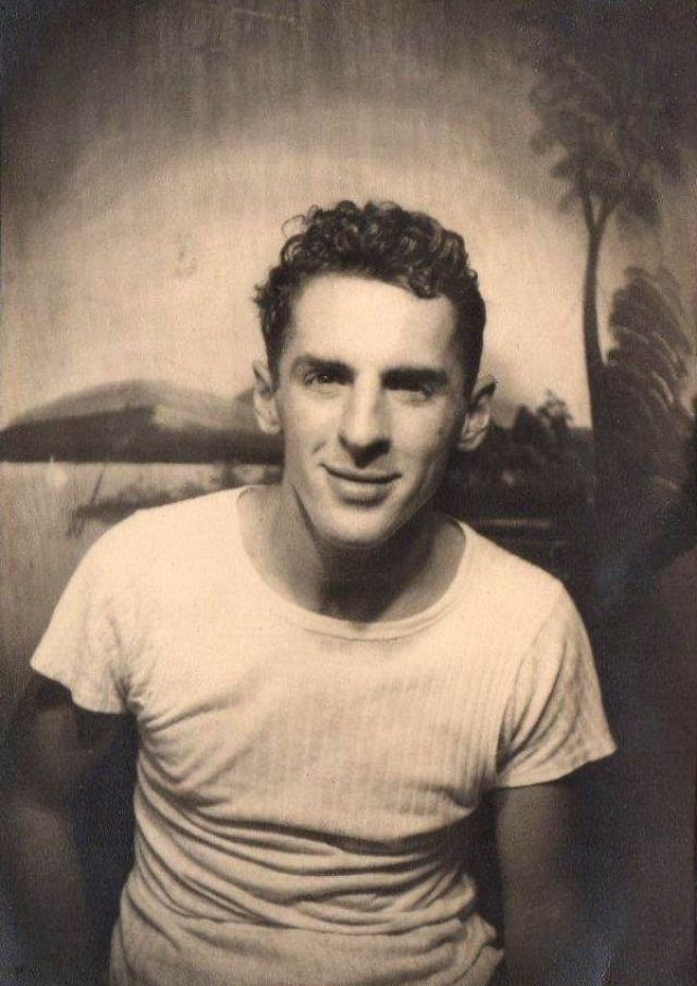 36 Cool Portraits From Photo Booths That Defined Men's Hairstyles in ...