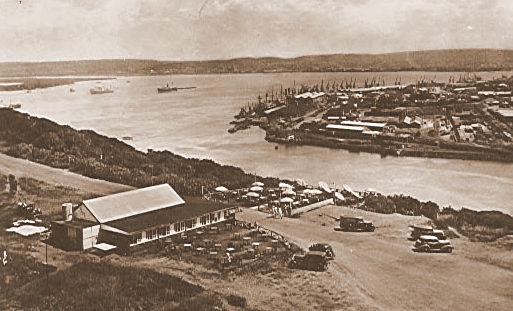 Mole's Genealogy Blog: Souvenir Saturday: Bluff Lighthouse Tearoom and ...