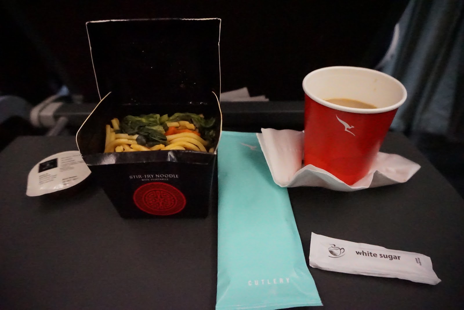 Zephyrous Travels: [Airline Review] - Qantas (QF6) / (QF81) - Economy ...