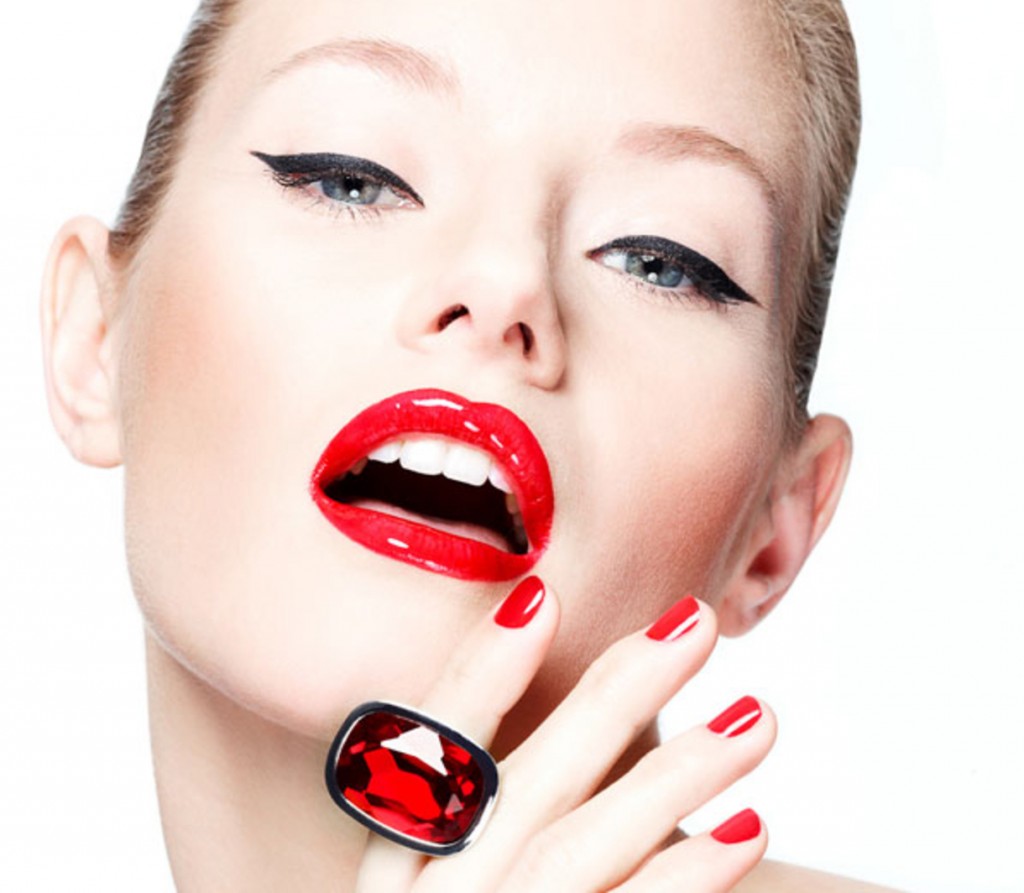 8 DIY approaches to Repurpose Your Old Lipstick | Global Noor