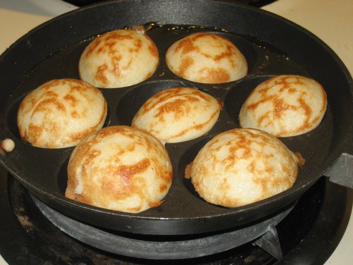 My Kitchen Shenanigans: Appe - Amchi breakfast