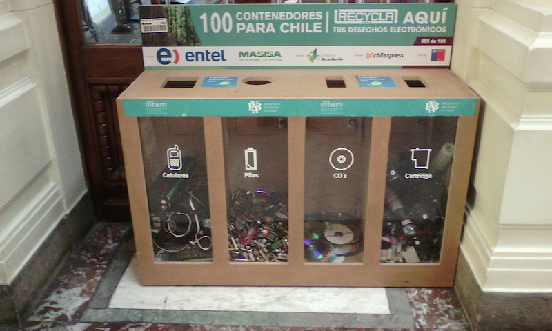 Veredas Amables: Reciclaje de Residuos Electrónicos II