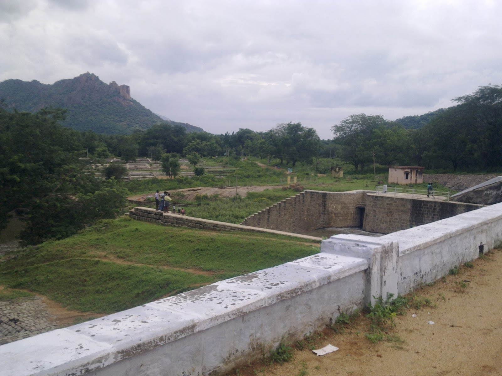 Tamilnadu Tourism: Pilavakkal Dam, Vathirairuppu (Watrap), Virudhunagar