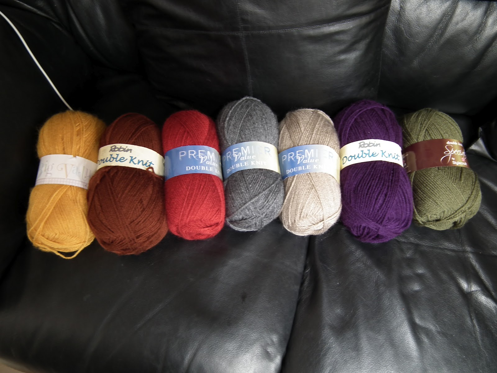 Gallifrey Lady's Five Hundred Year Diary: Season 16/17 Tom Baker Scarf