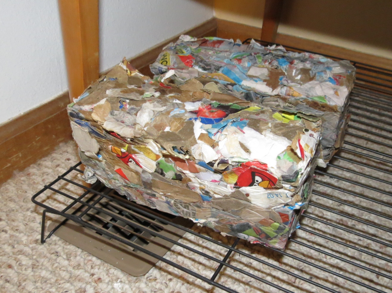 Colorado Urban Homesteader: Recycled Paper Fire Bricks