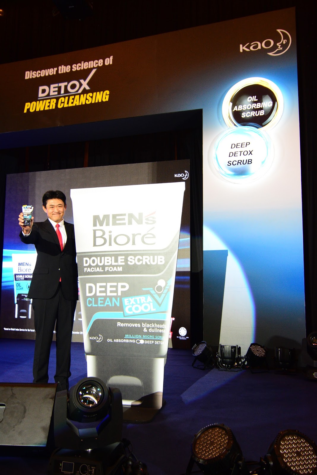 Sharnaaz Ahmad! DUTA TERBARU PEMBERSIH MUKA MEN’S BIORE DOUBLE SCRUB ...