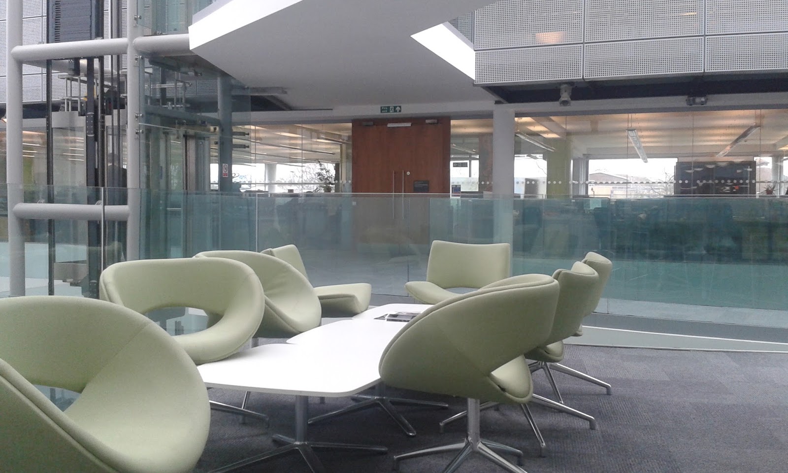 The Big Crane Theory (Cranfield University double-diplôme): L ...