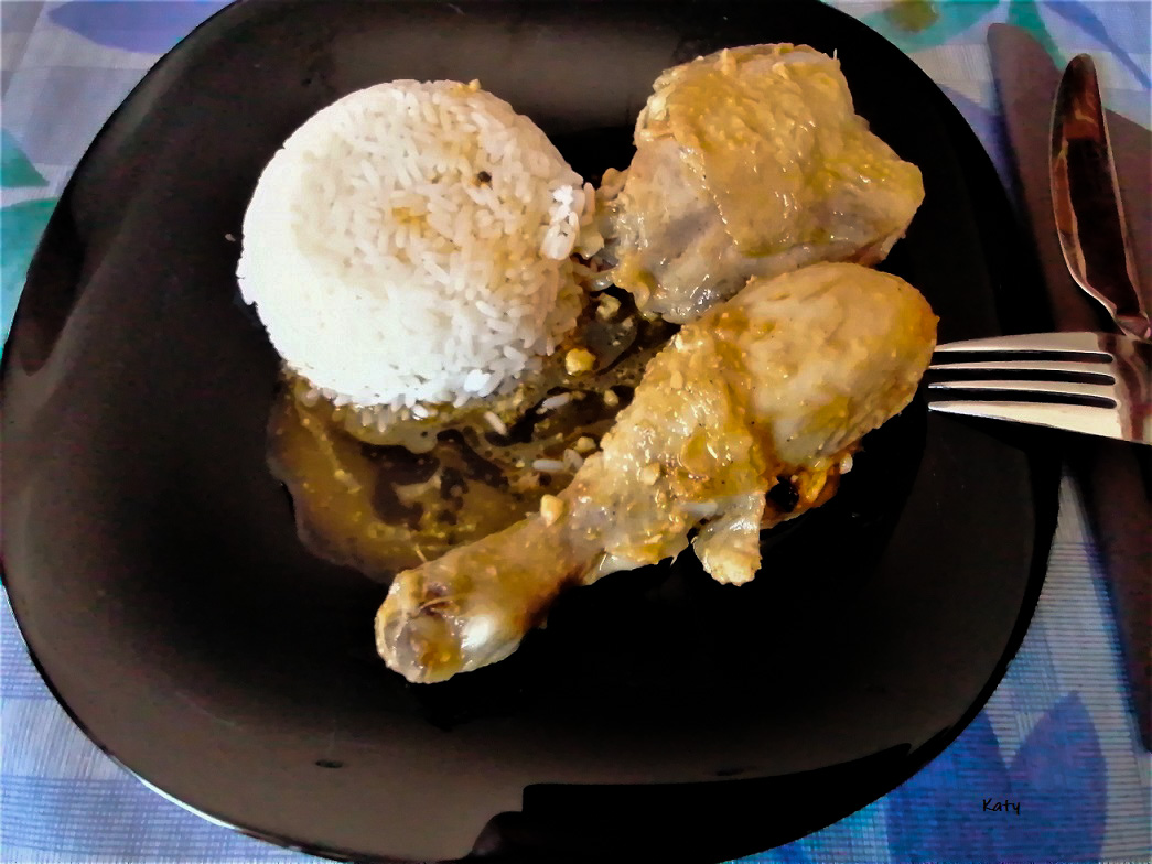 Para hincar el diente K+M = M+K: Muslos de pollo al mojo picón