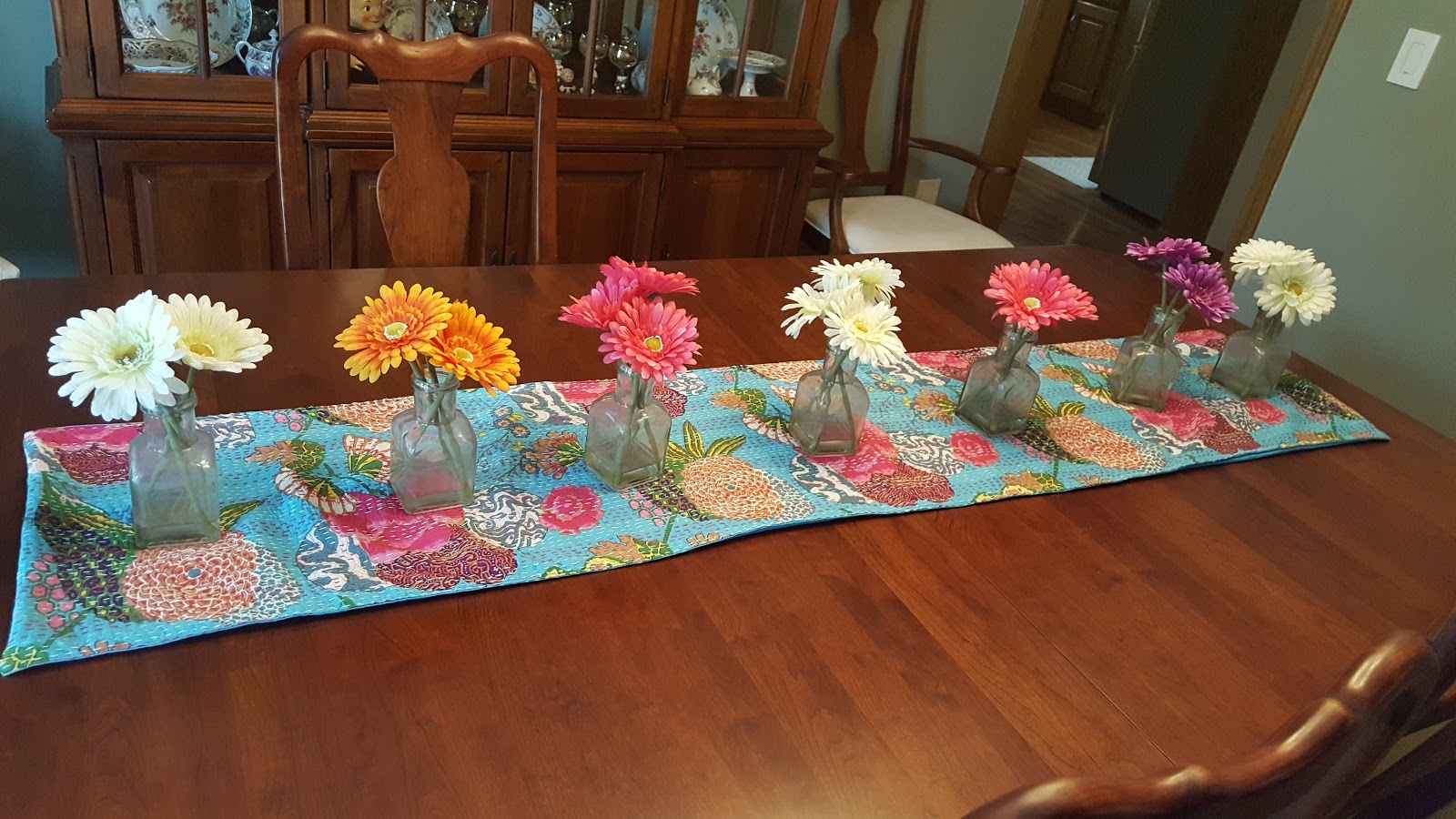 My Patchwork Quilt: HUMMINGBIRD CAKE