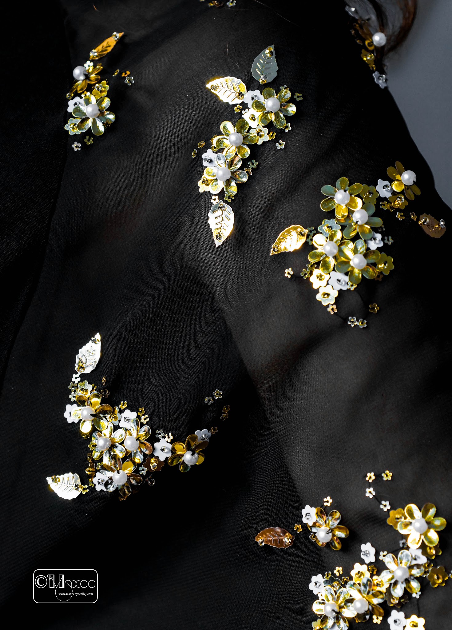 MAXCE: DIY Embroidered top