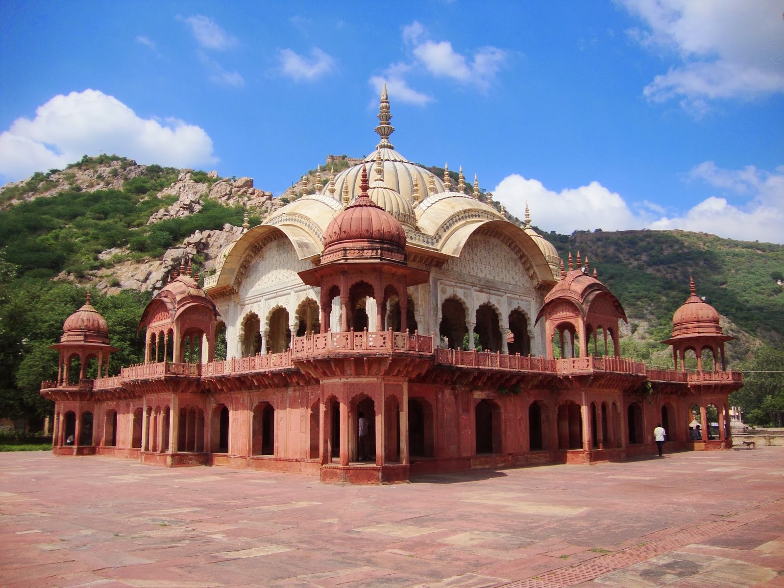 Climber & Explorer: Cenotaph of Bakhtawar Singh of Alwar