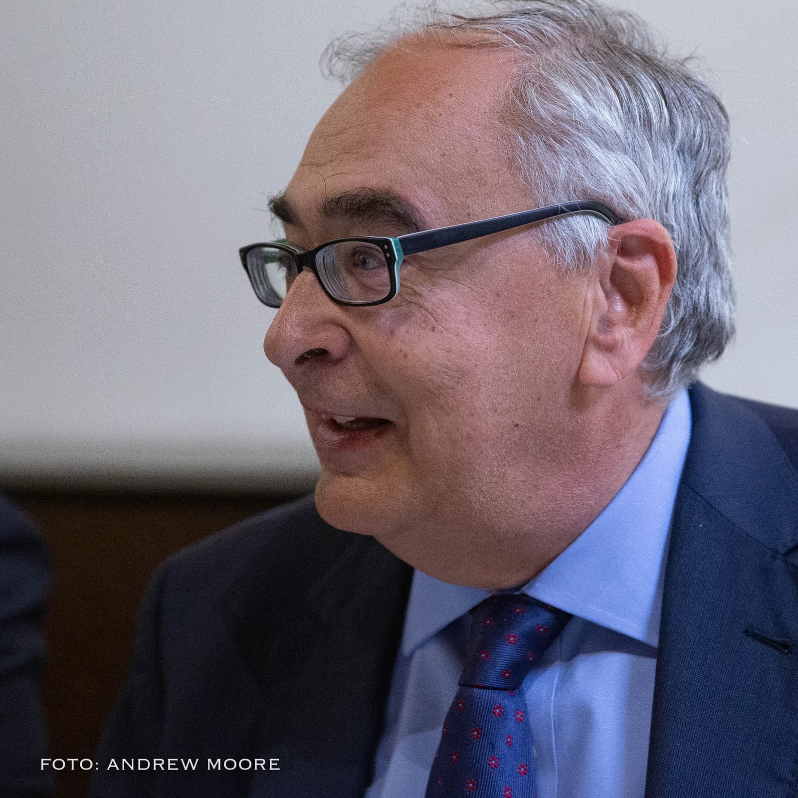 HAY QUE DAR LA BATALLA DE LA FORMACIÓN Y DE LA INFORMACIÓN. ADOLFO ...