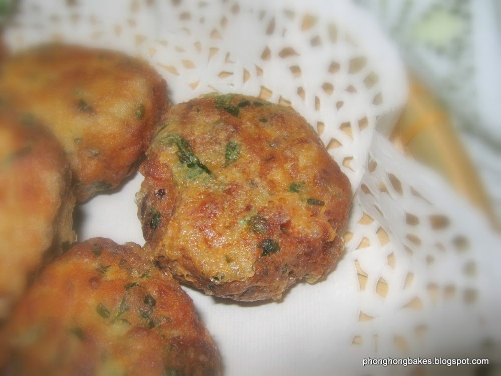 PH Bakes and Cooks!: Bergedil (Potato and Meat Patties)