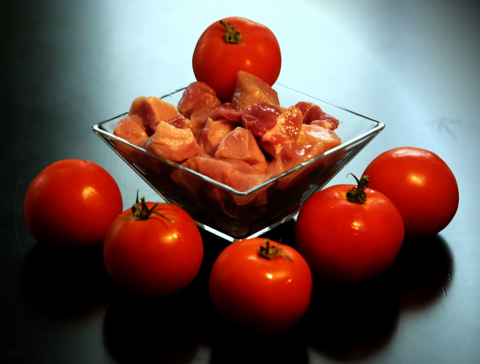 CAROLINE´S CREATIVE FOOD: MAGRO CON TOMATE