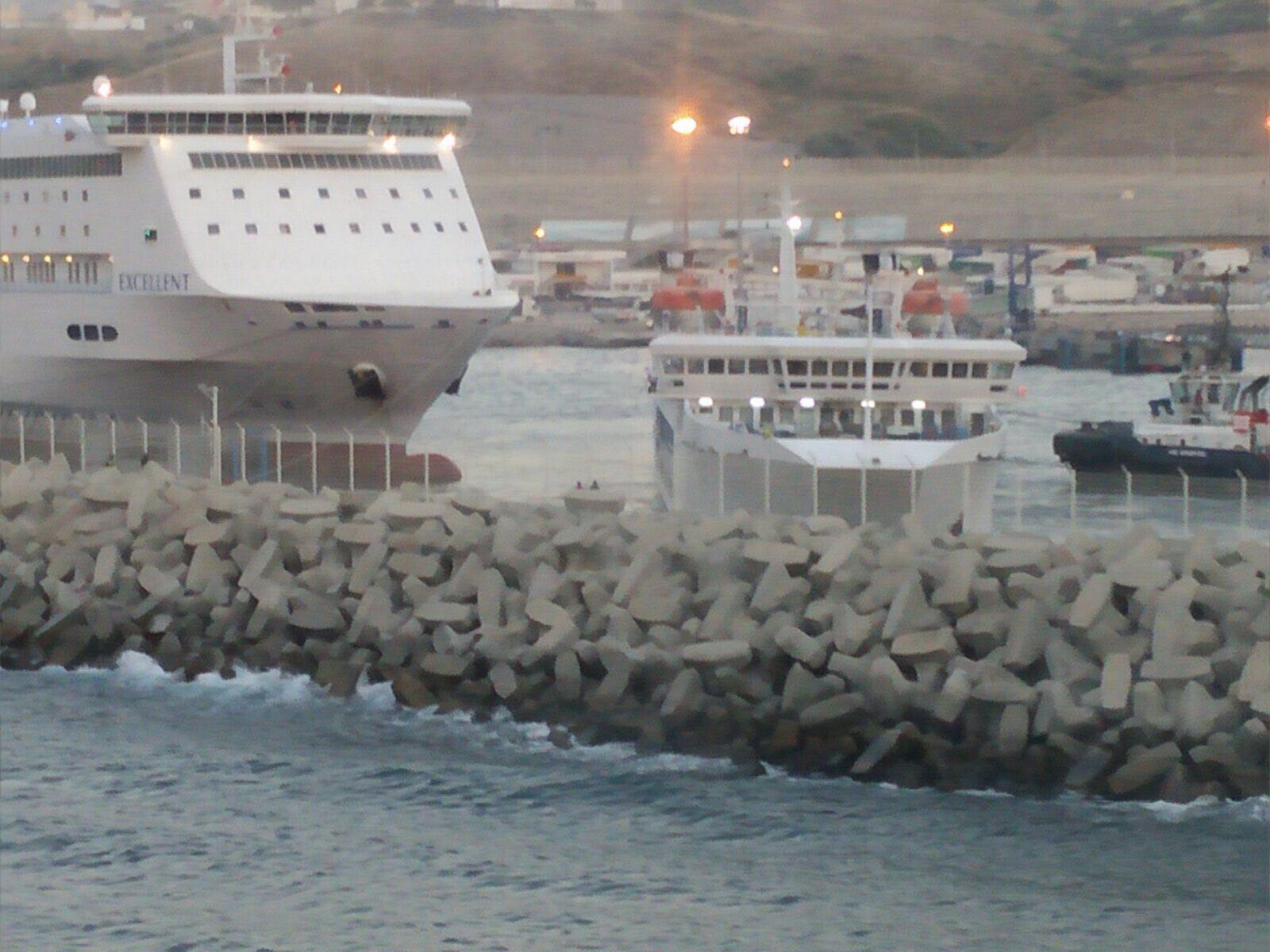 FERRYBALEAR: Mal inicio para el Ferry "Aylah" de AML, en Tánger Med