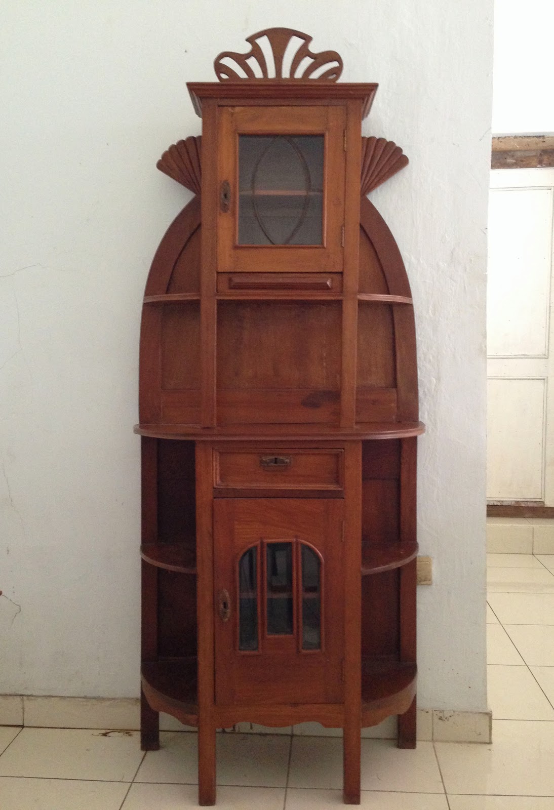 DEPOT BARANG ANTIK | JAKARTA : Lemari Obat "Art Nouveau"